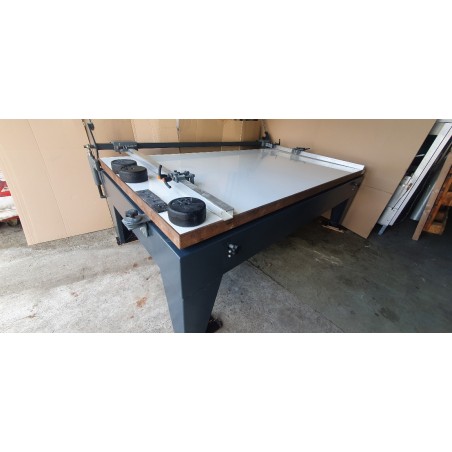 TABLE SERIGRAPHIE